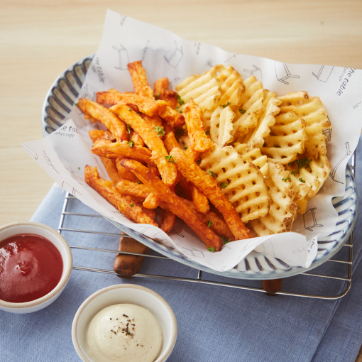 ออน เดอะ เทเบิล - ดูโอ้ฟรายส์